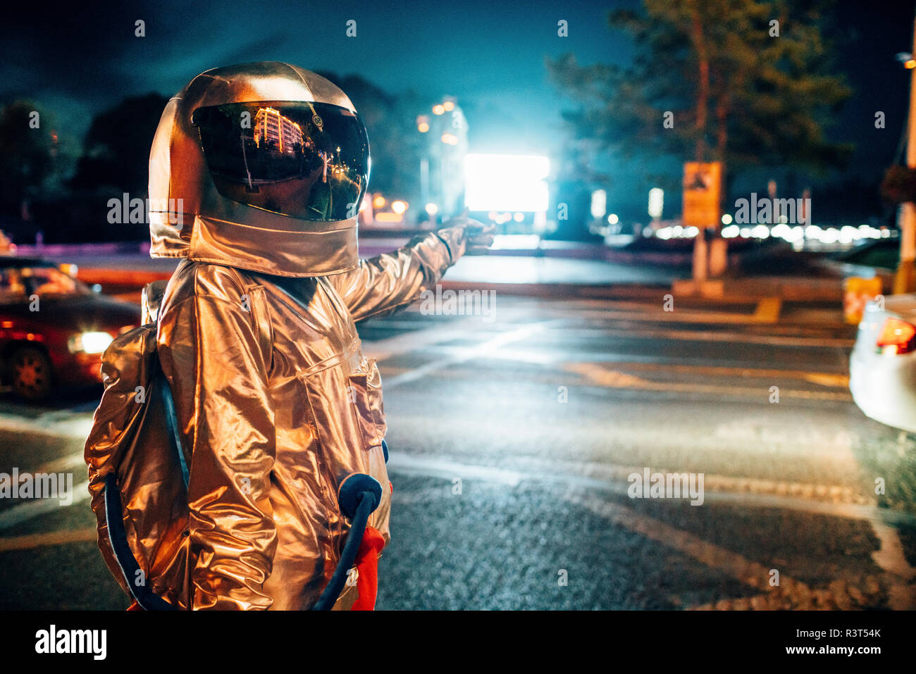 Screen projection hi-res stock photography and images - Alamy