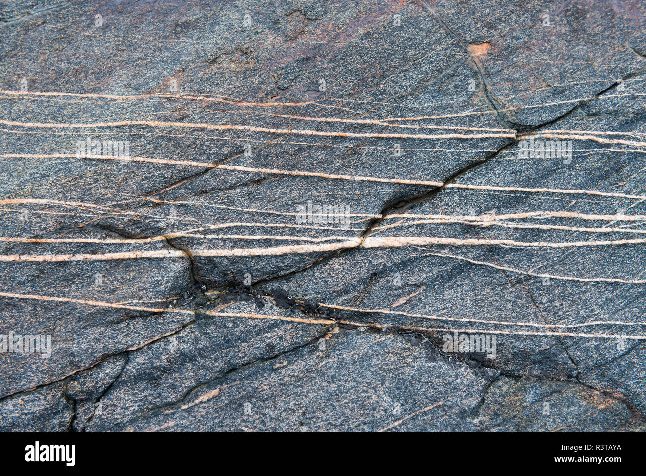 Rock lines hi-res stock photography and images - Alamy