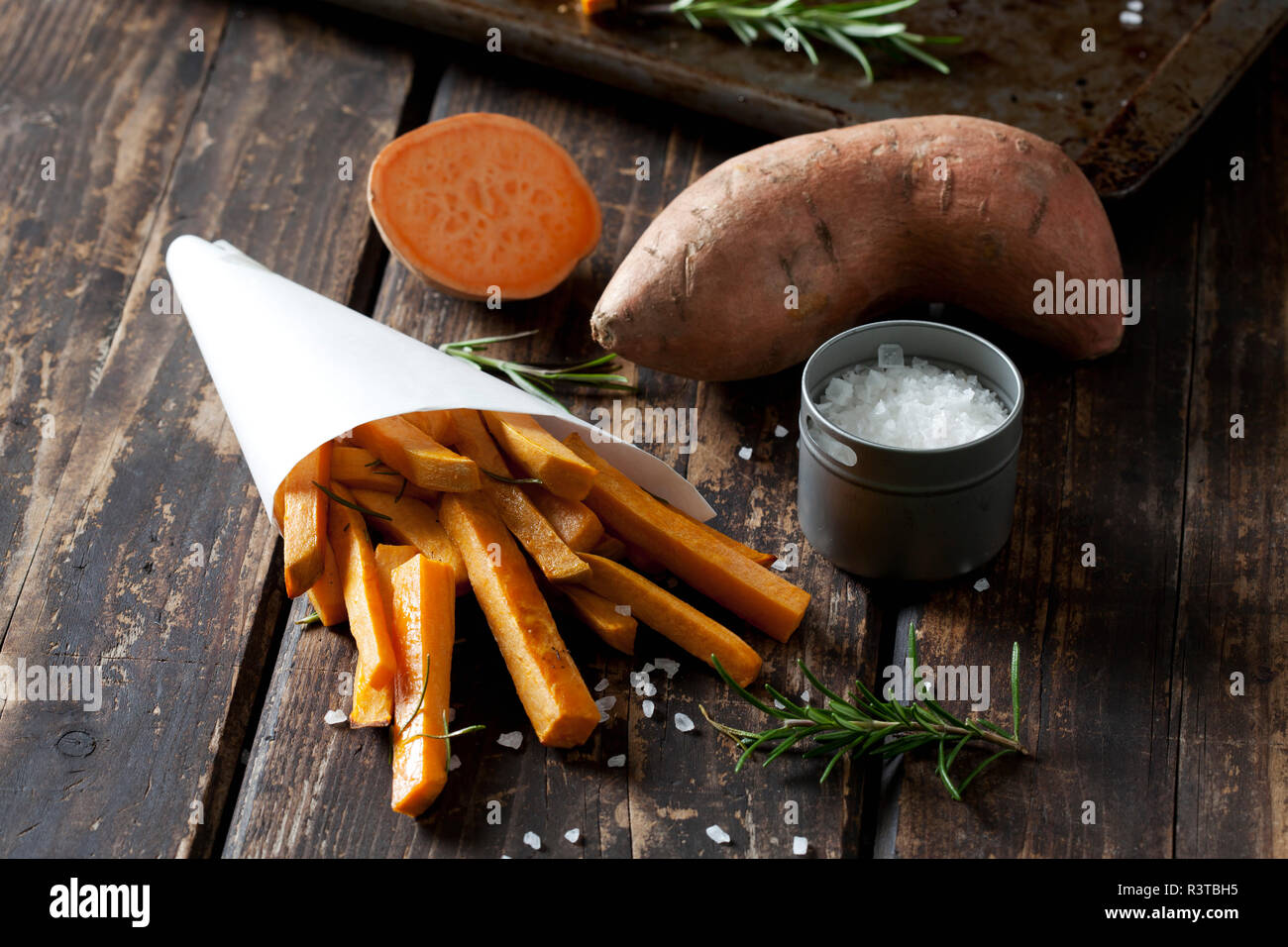 Deep sea cross section hi-res stock photography and images - Alamy