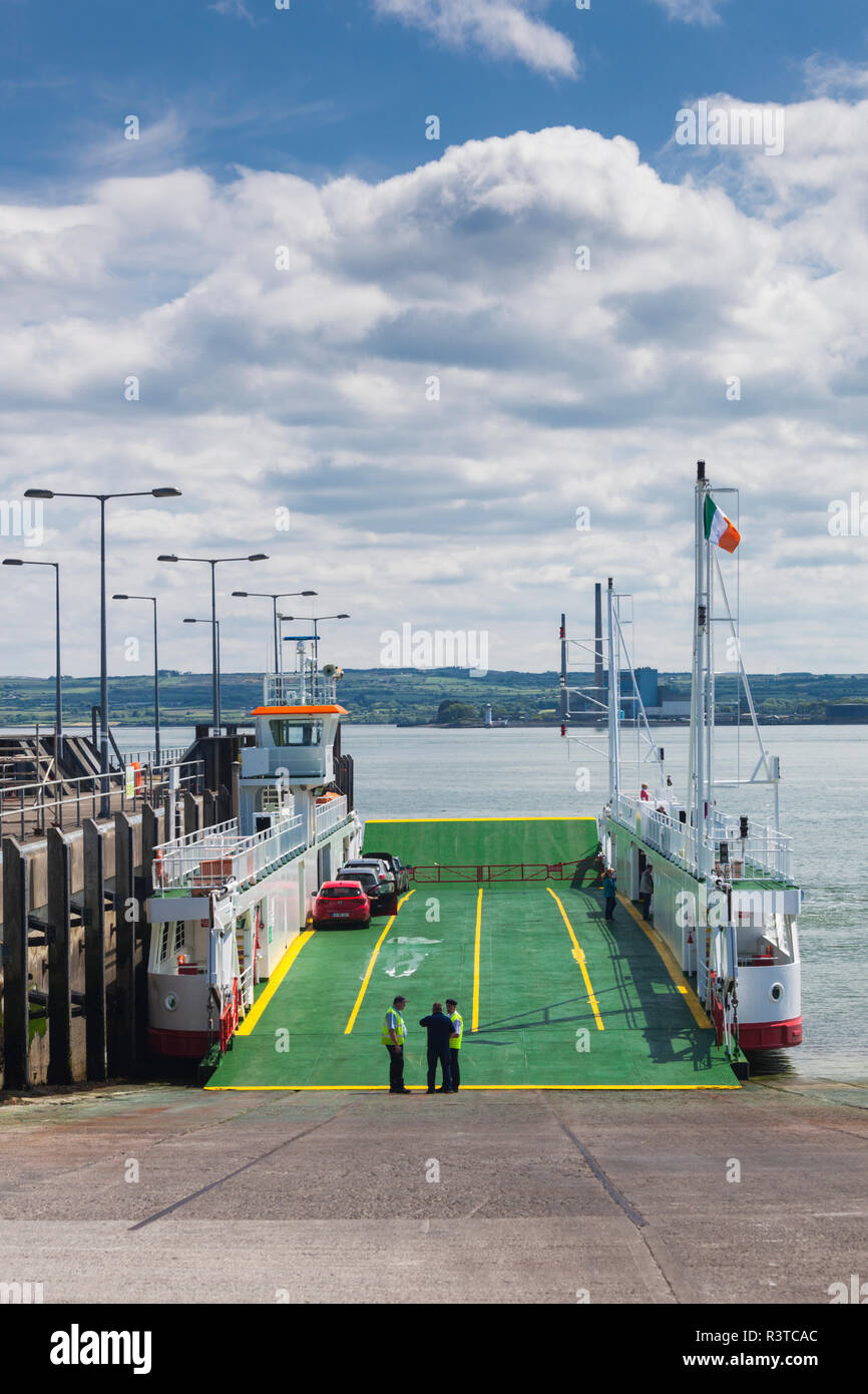 Ireland, County Clare, Killimer, Shannon River ferry, Killmer-Tarbert ...