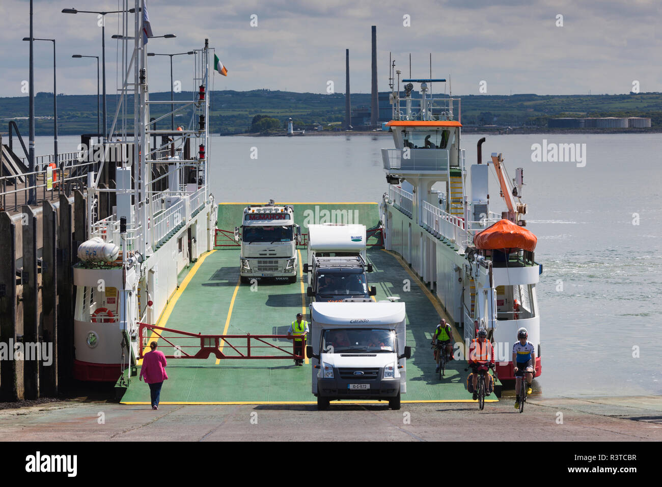 Ireland, County Clare, Killimer, Shannon River ferry, Killmer-Tarbert ...