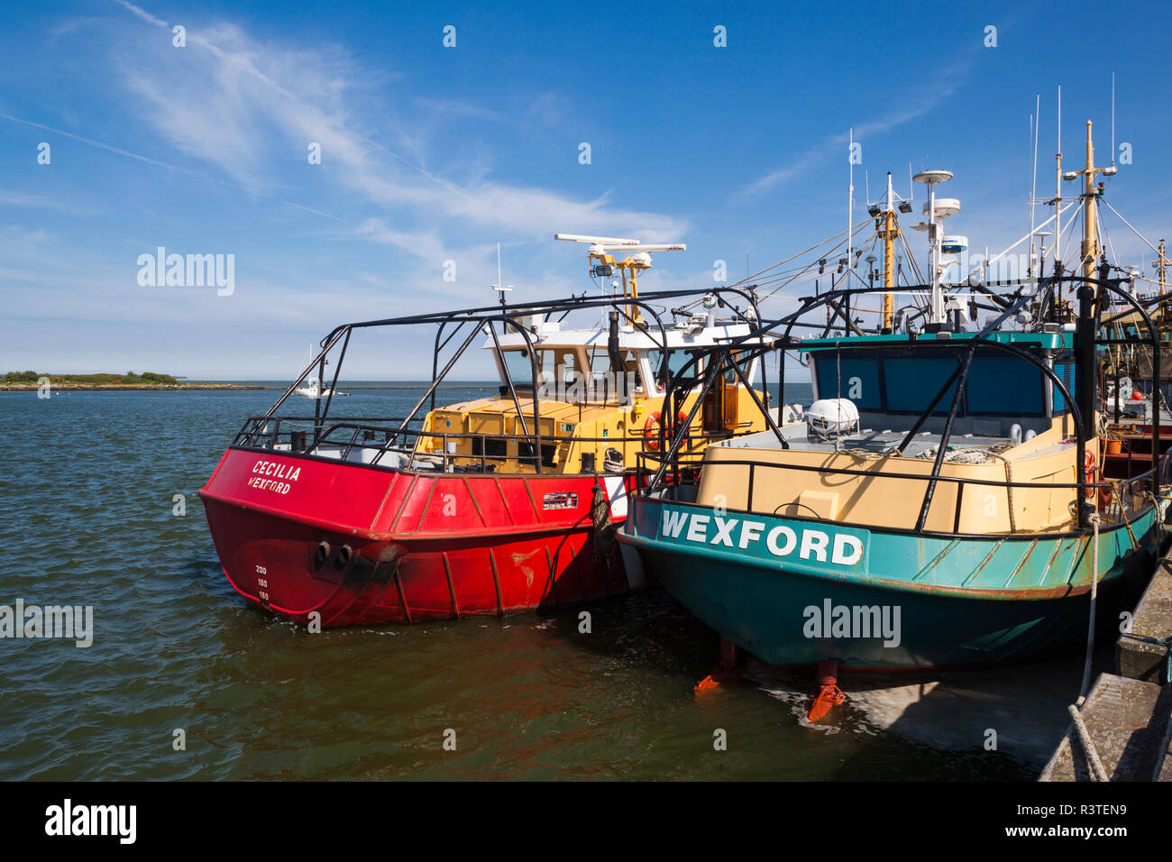 Ireland, County Wexford, Wexford Town, boats on the River Slaney Stock ...