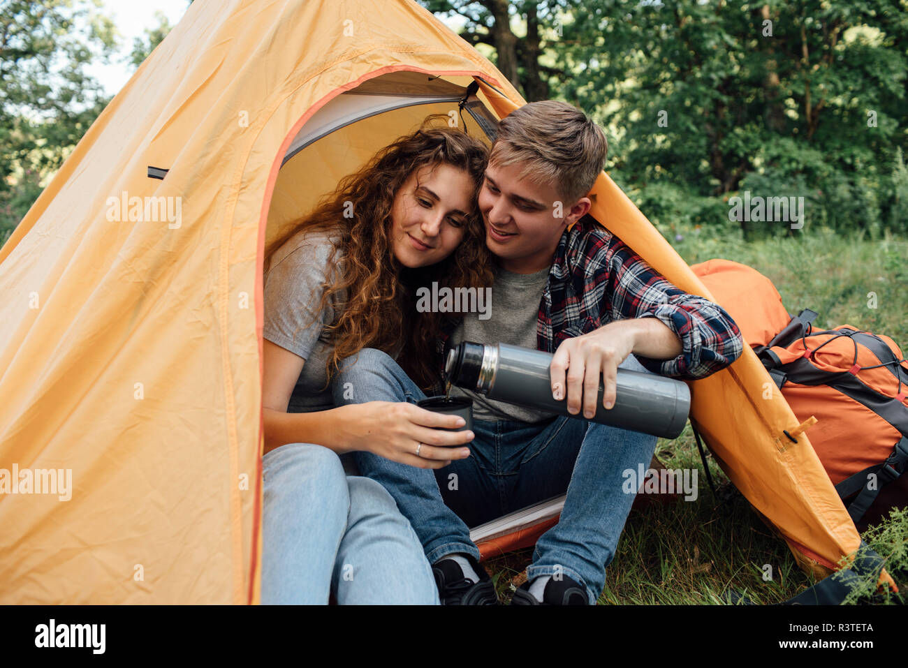 Two men drinking tea hi-res stock photography and images - Alamy