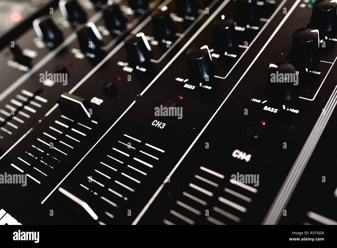 Detail of the sliders of an audio mixer for DJ Stock Photo - Alamy