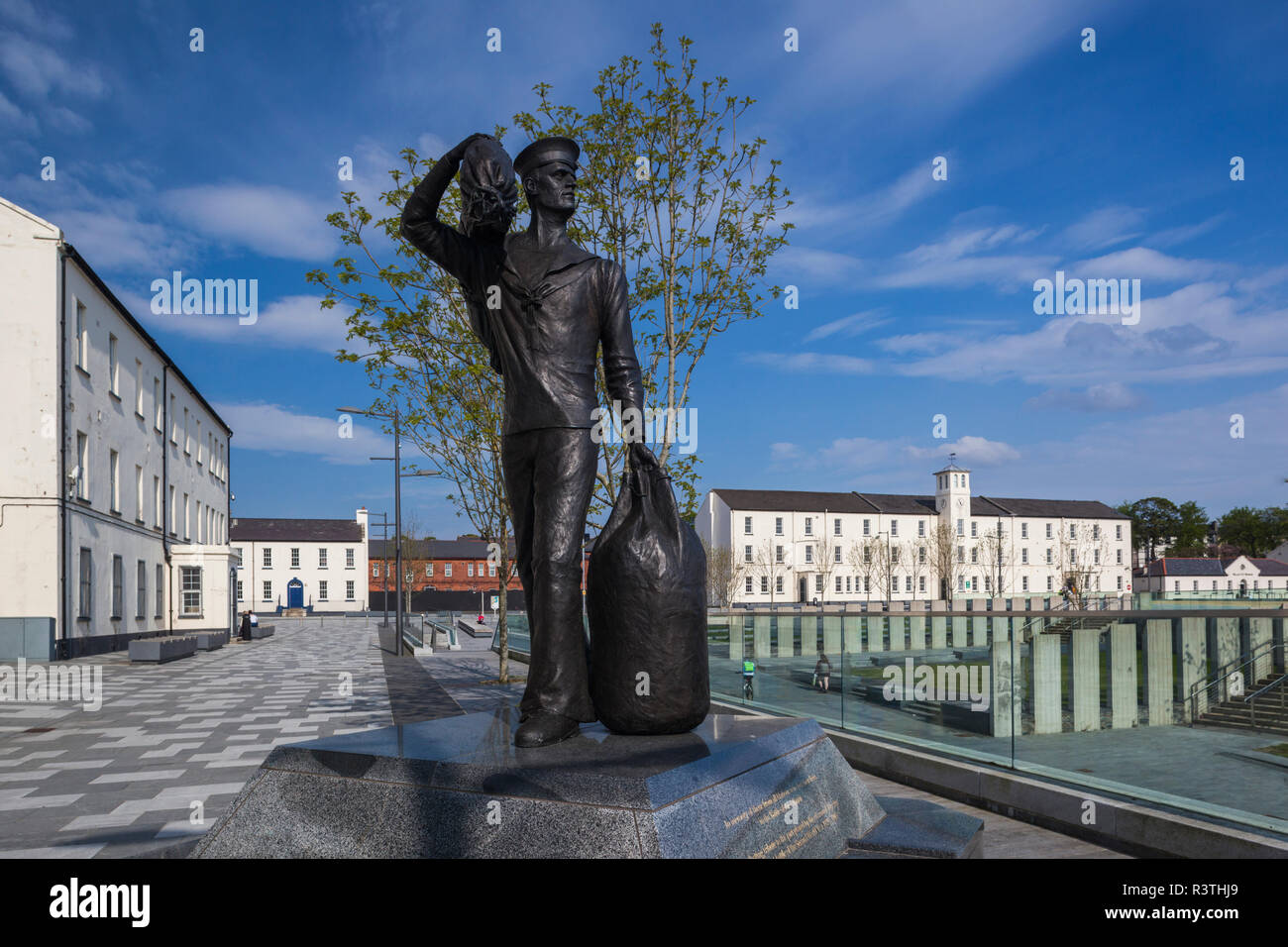 Ebrington square derry hi-res stock photography and images - Alamy