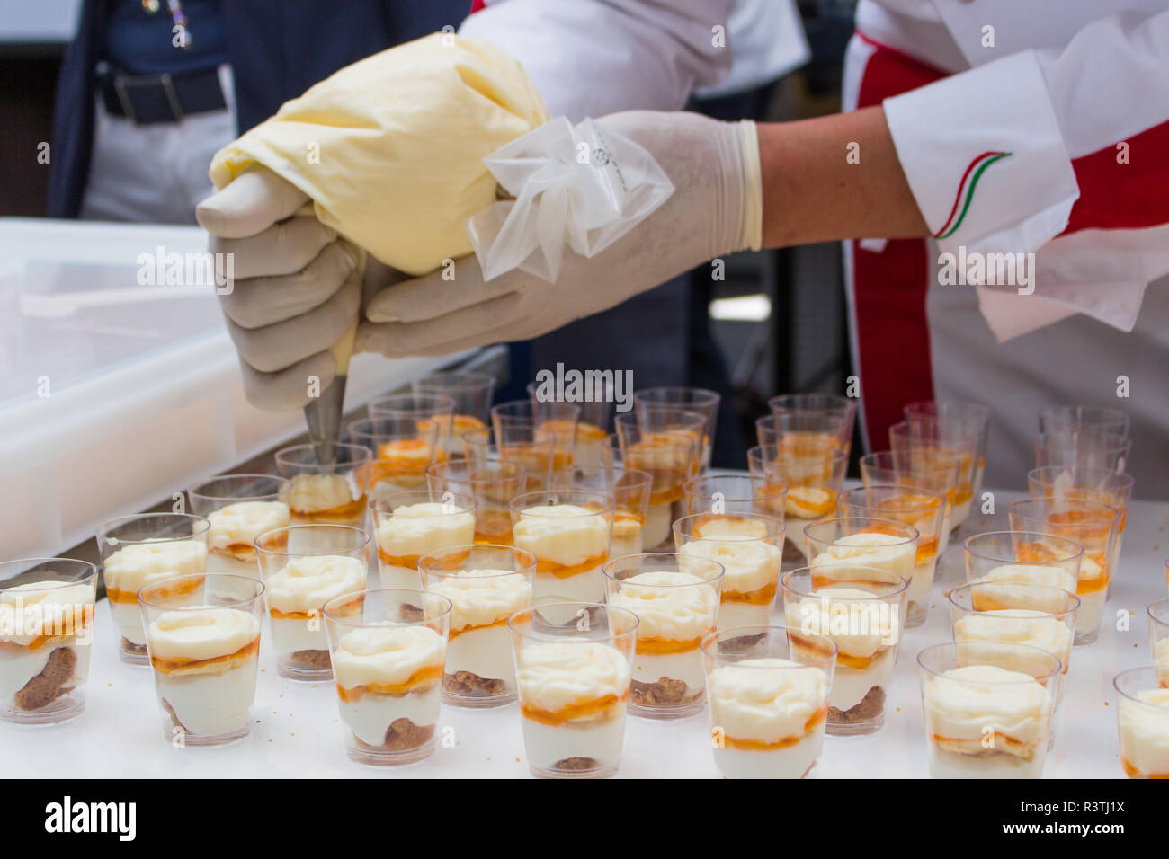 pastry chef on work Stock Photo - Alamy