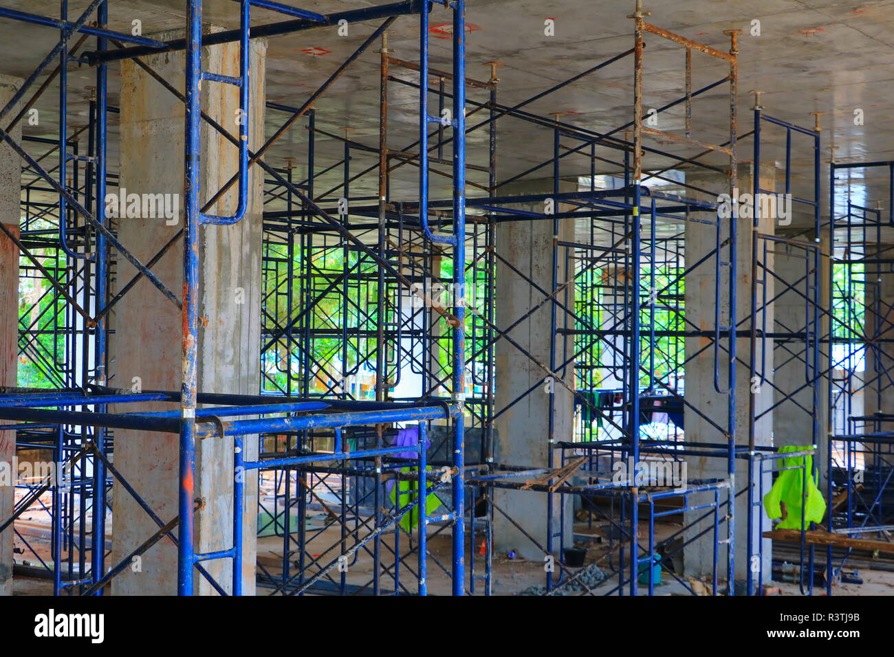 scaffolding in construction building site Stock Photo - Alamy