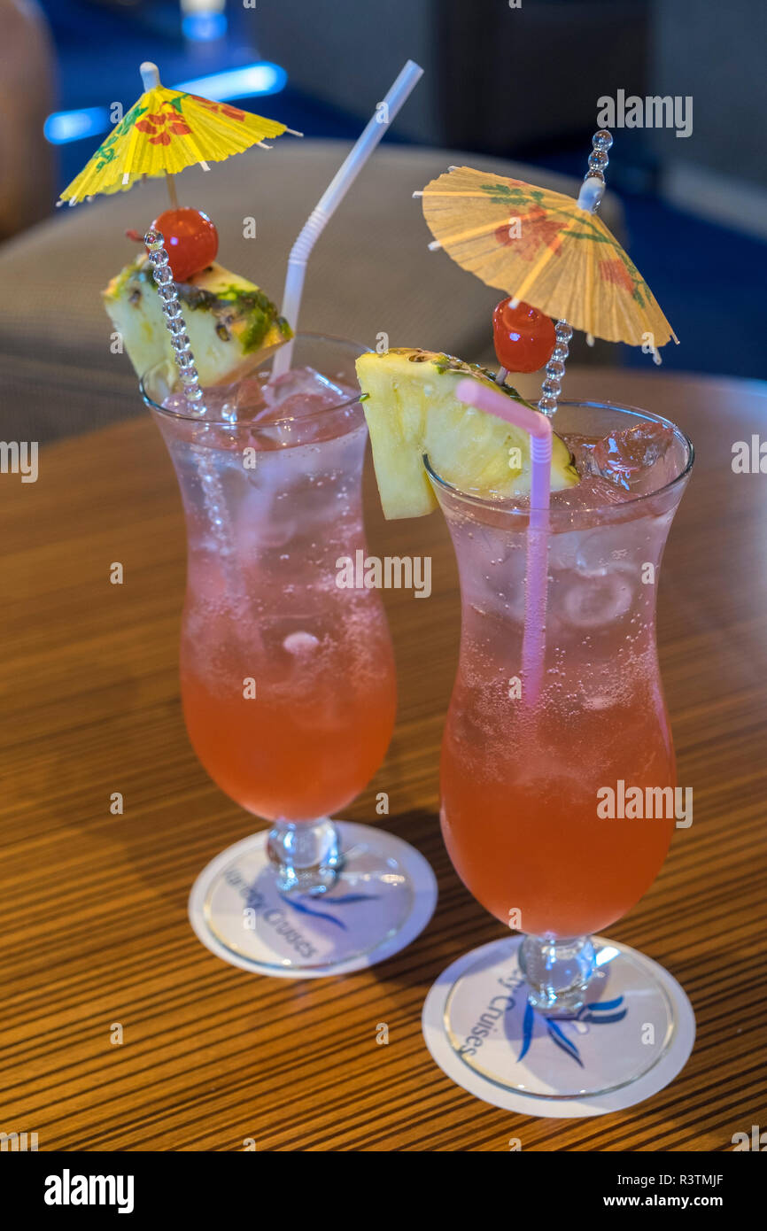 Singapore sling glass hi-res stock photography and images - Alamy