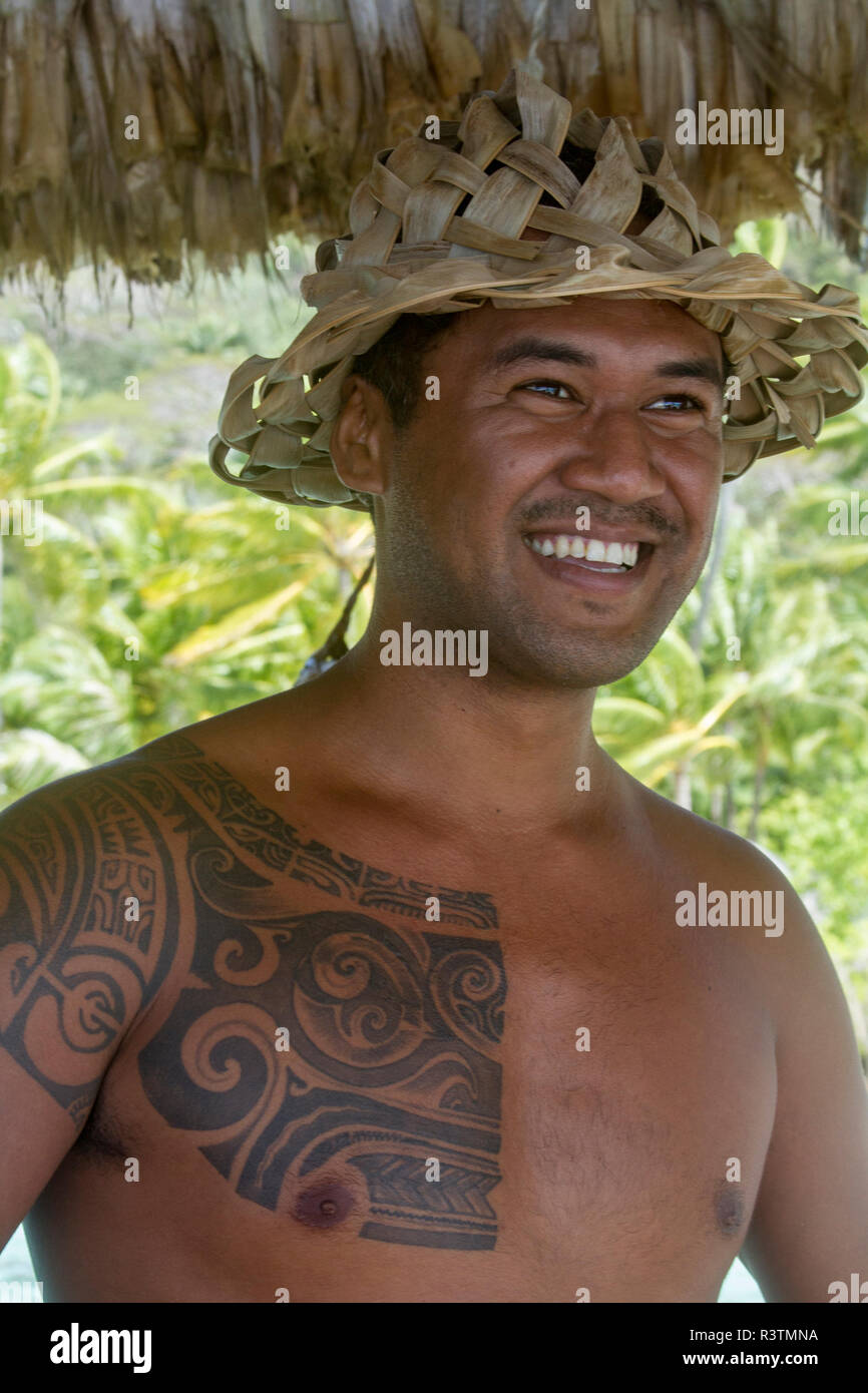 French polynesia man hi-res stock photography and images - Alamy