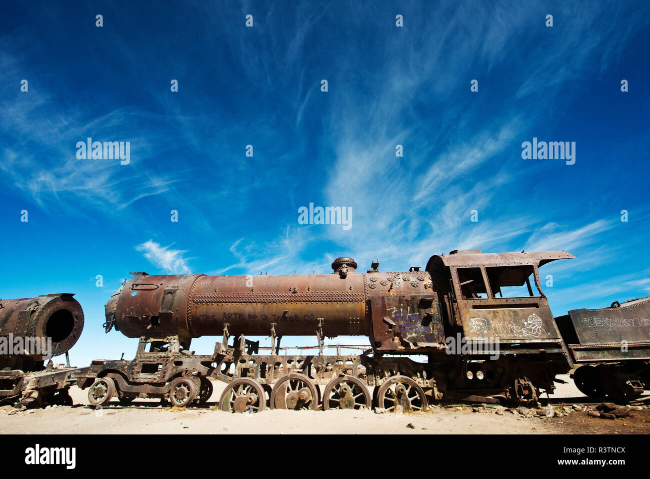 Rusted steam trains and locomotives in train cemetery, Uyuni, Bolivia ...