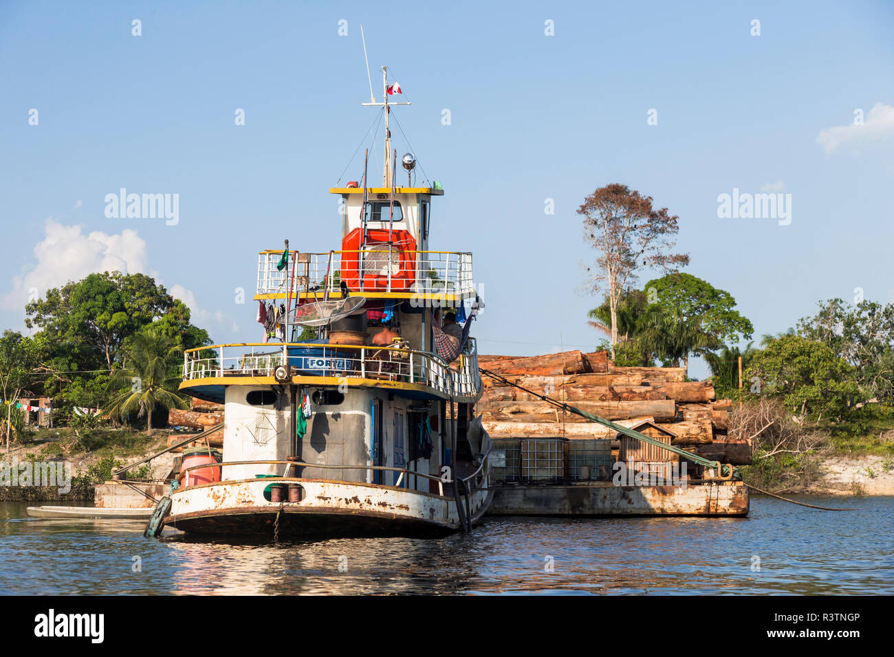 Logging barge hi-res stock photography and images - Alamy