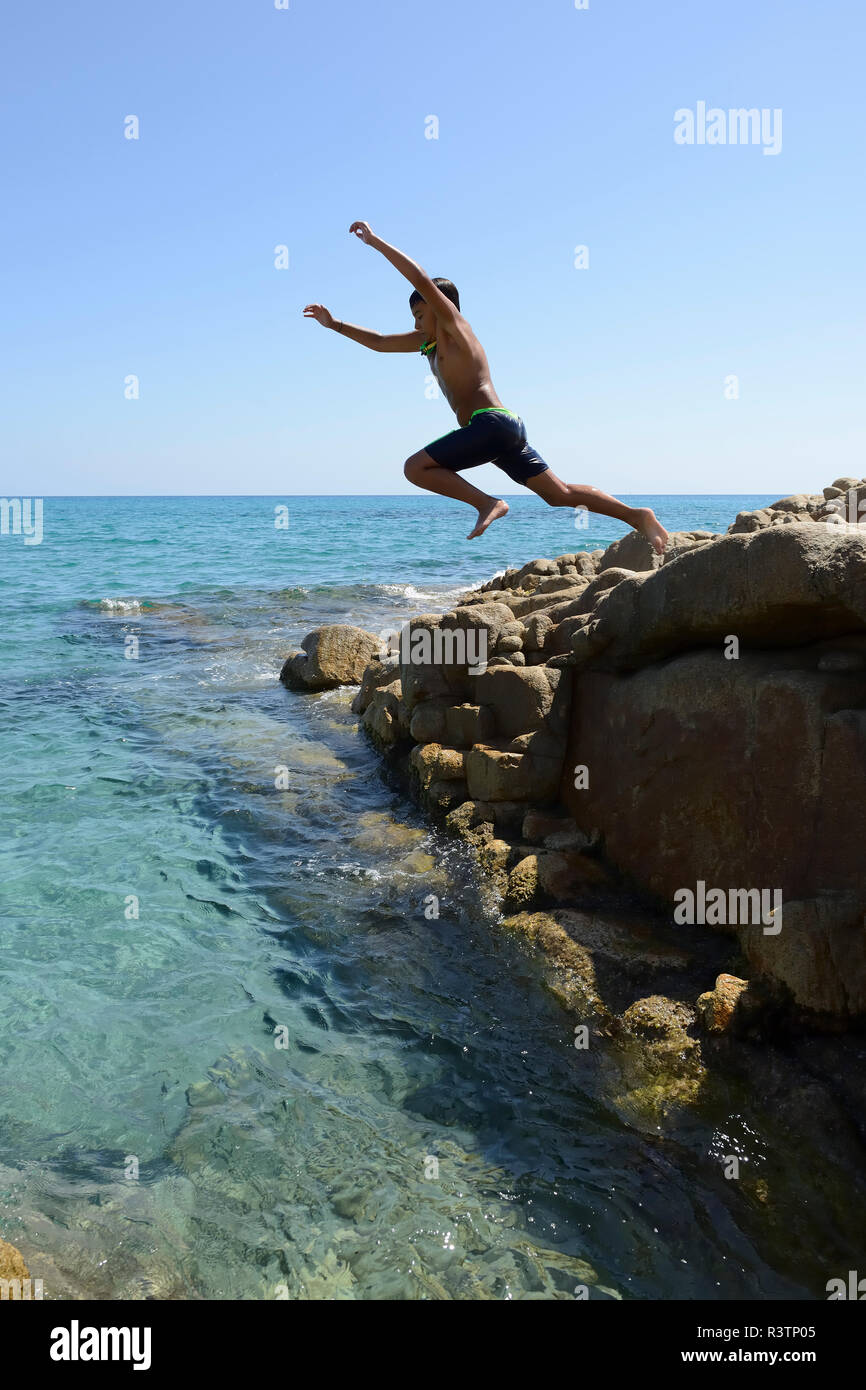Falling cliff boy hi-res stock photography and images - Alamy