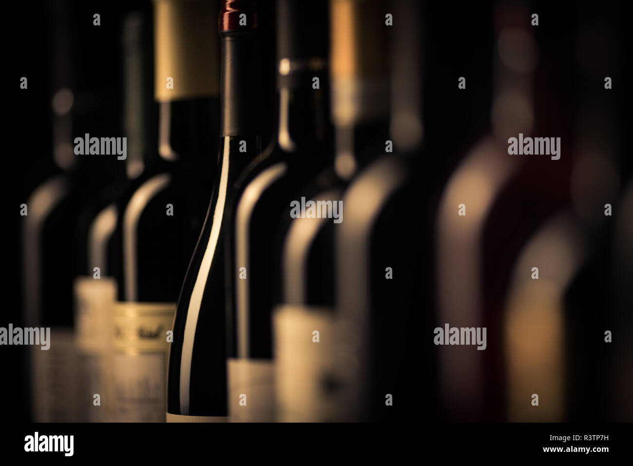 Bottles of wine Stock Photo - Alamy