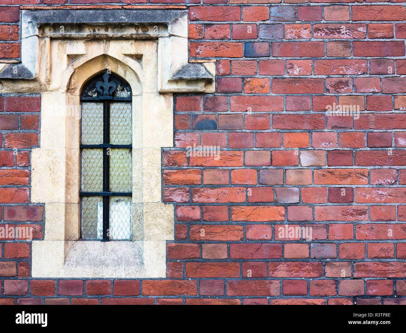 Tudor window hi-res stock photography and images - Alamy