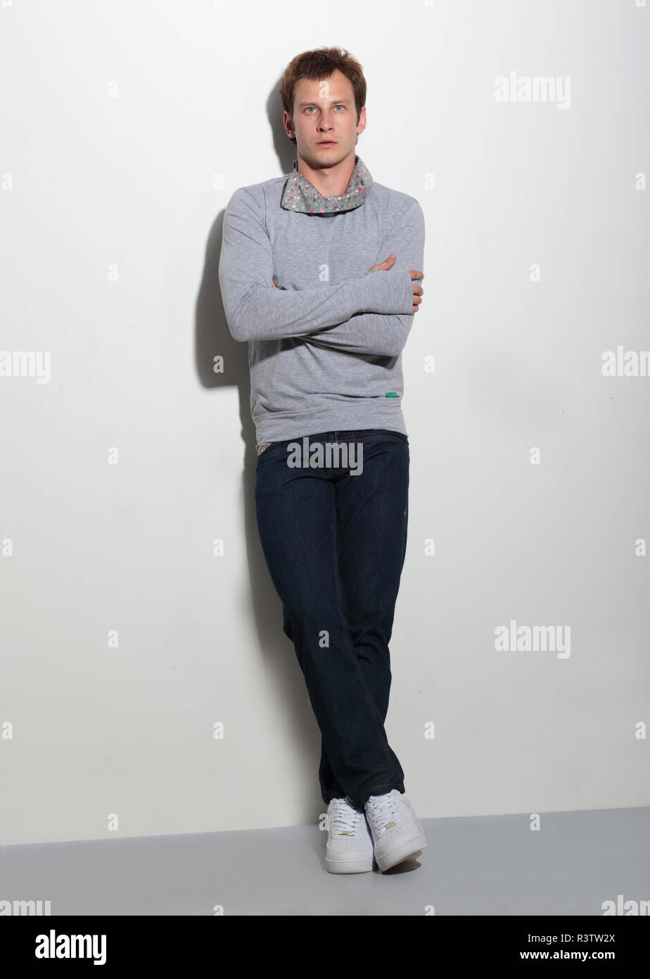 Full length picture pretty hi-res stock photography and images - Alamy