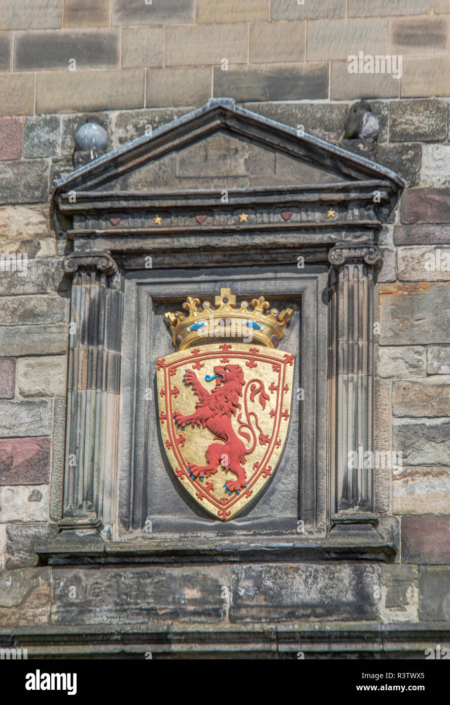 Edinburgh Castle Scotland Crest High Resolution Stock Photography and ...