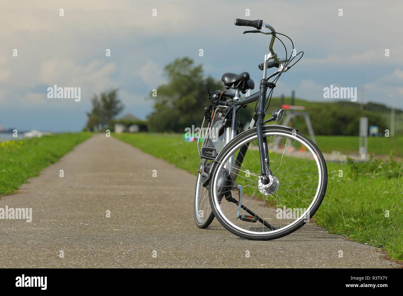 Cycle route rest stop hi-res stock photography and images - Alamy