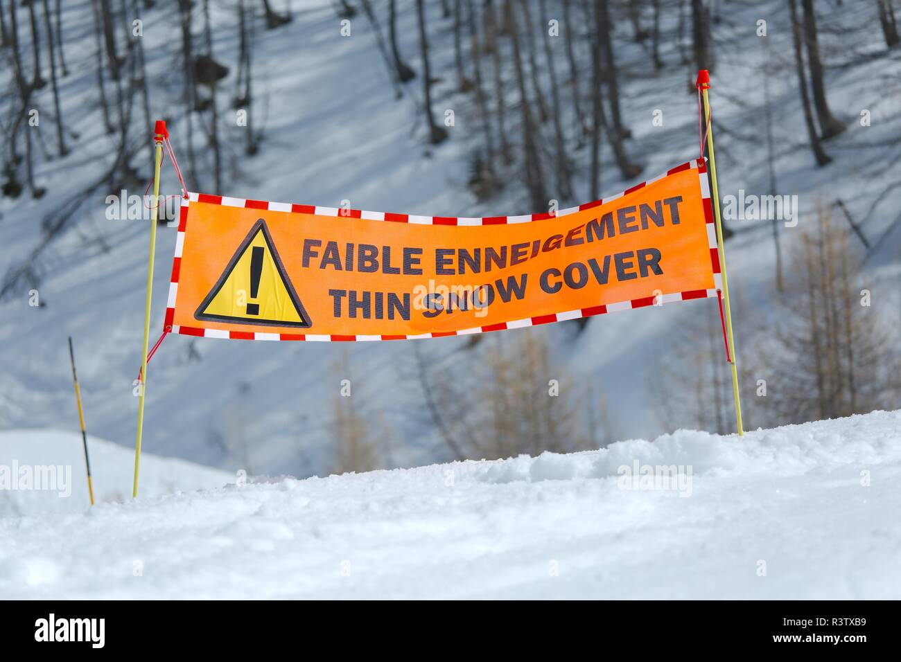 Ski warning sign Stock Photo - Alamy