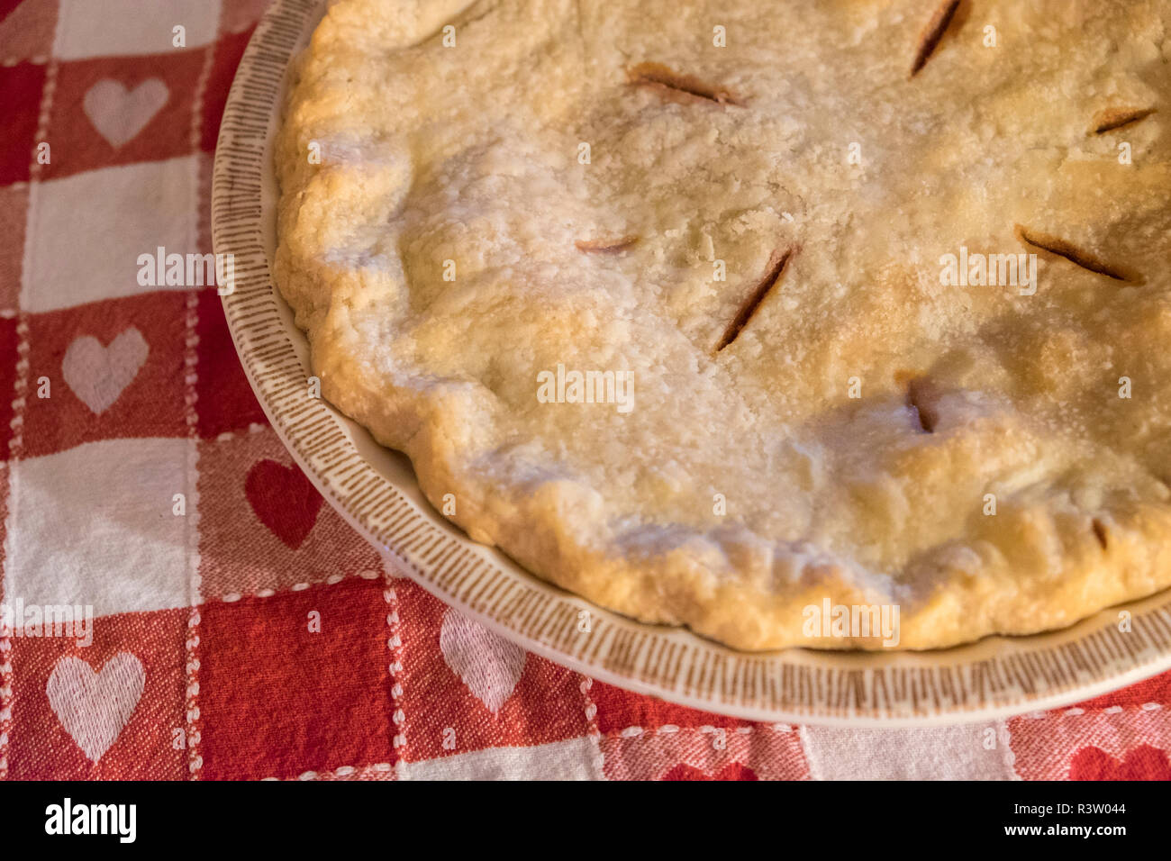 Homemade cherry pie, USA Stock Photo - Alamy