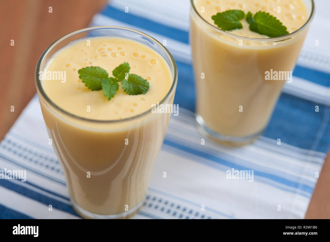 Small lassie High Resolution Stock Photography and Images - Alamy