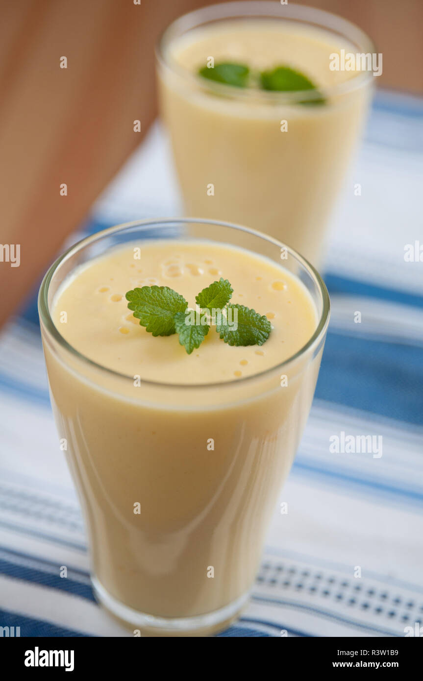 Small lassie High Resolution Stock Photography and Images - Alamy