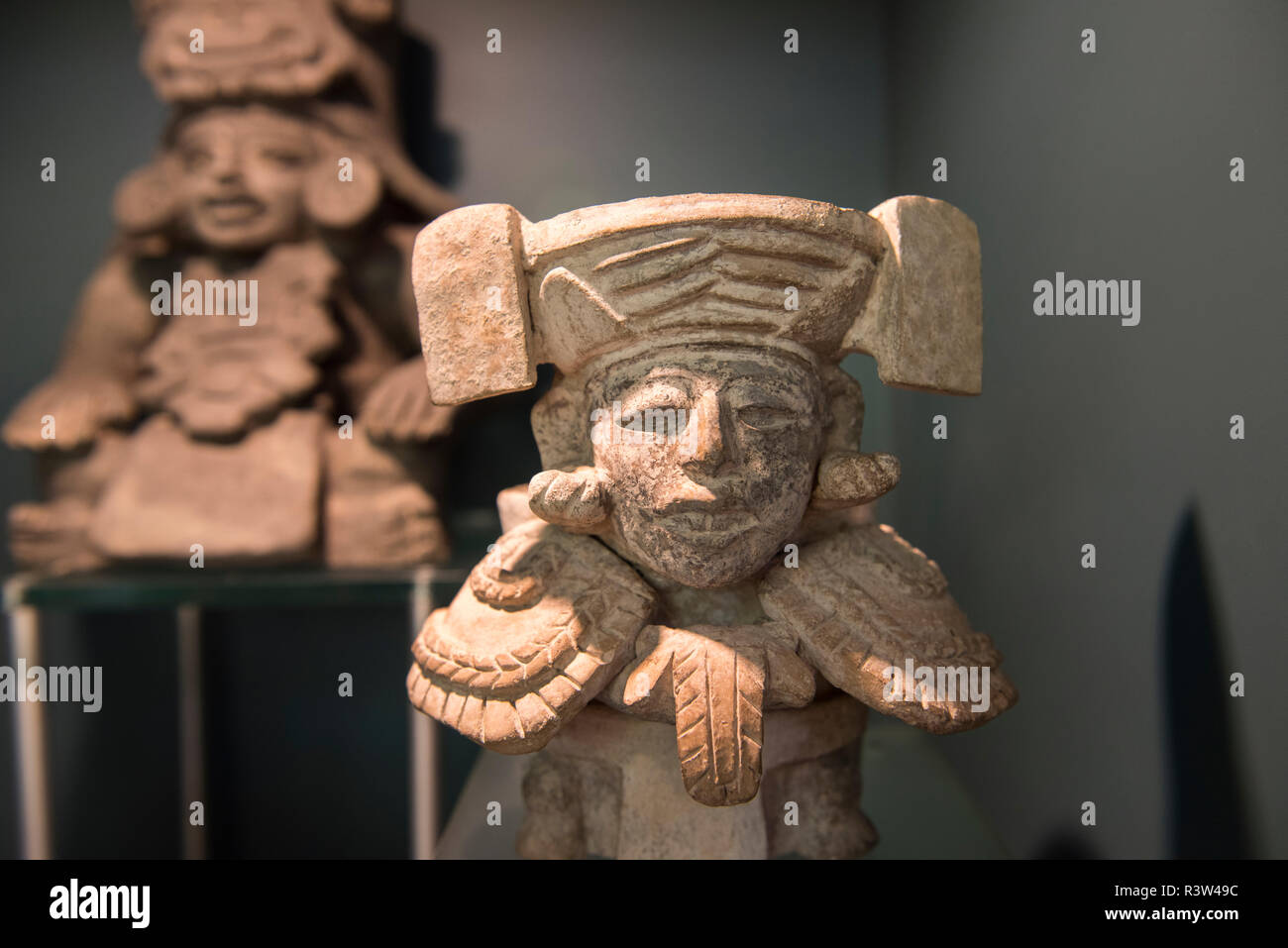 Artifacts mexico archaeology hi-res stock photography and images - Alamy