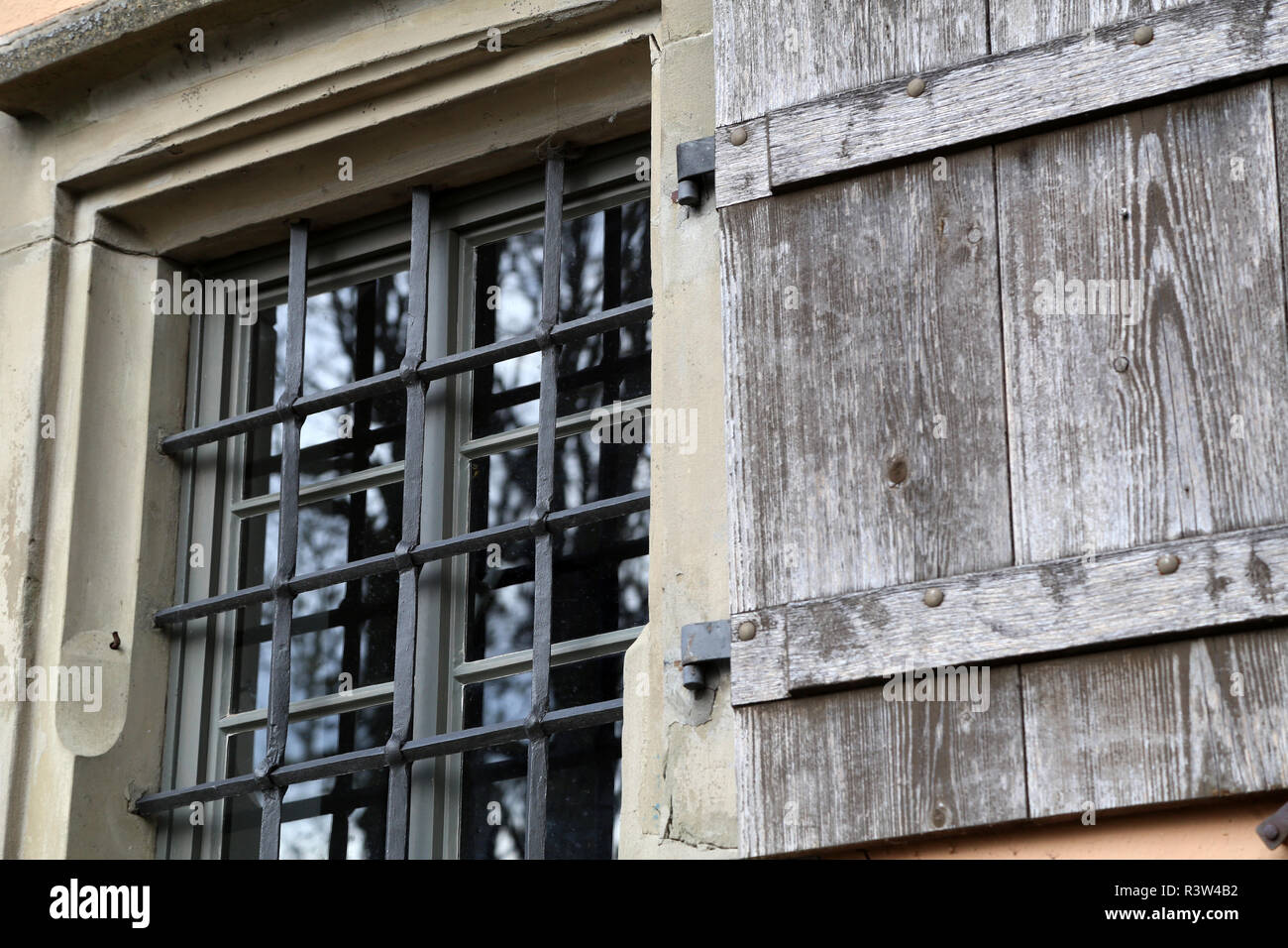 Window bars of a medieval castle hi-res stock photography and images ...