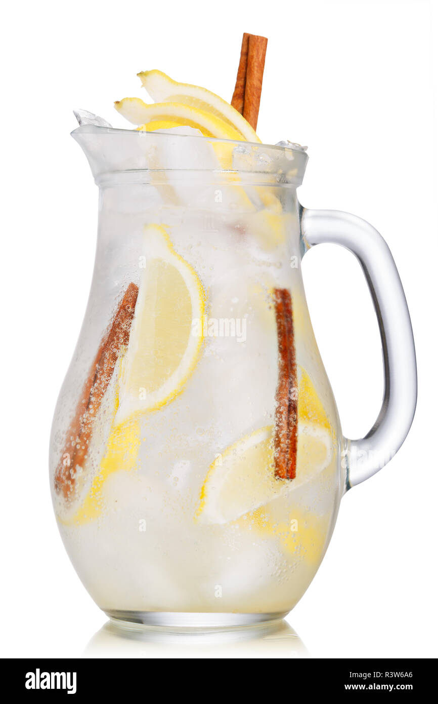 Lemon cinnamon lemonade Stock Photo - Alamy