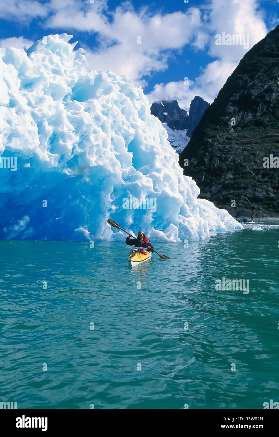 Alaska kayak orca hi-res stock photography and images - Alamy