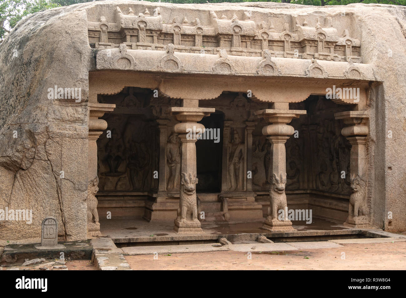 Varaha cave temple hi-res stock photography and images - Alamy