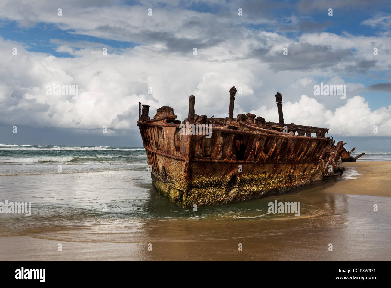 The Maheno shipwreck on Fraser Island Stock Photo - Alamy