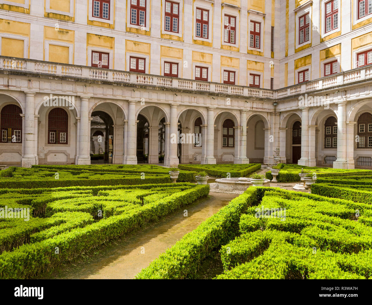 Palacio Nacional de Mafra (Palace of Mafra) the most monumental palace ...