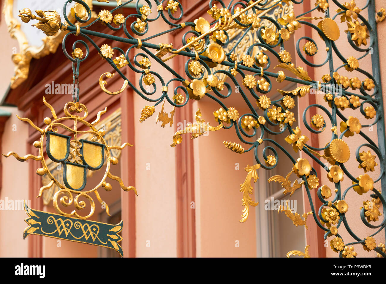 Traditional shop sign hanging outside hi-res stock photography and ...