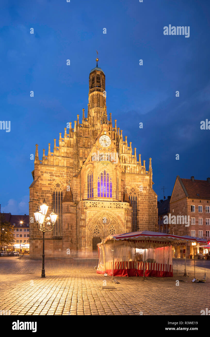 Nuremberg market square hi-res stock photography and images - Alamy