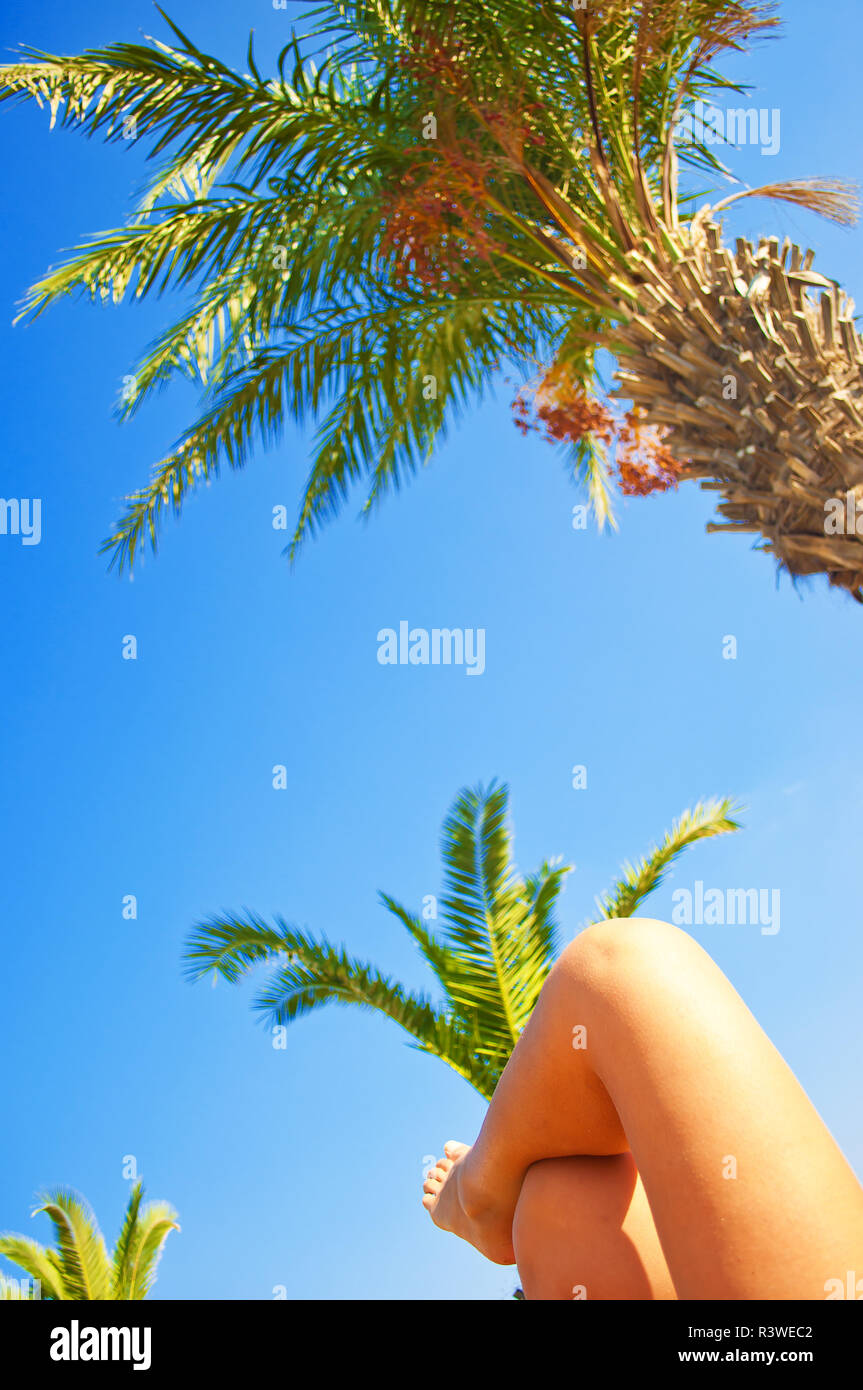 Beautiful legs crossed hi-res stock photography and images - Alamy