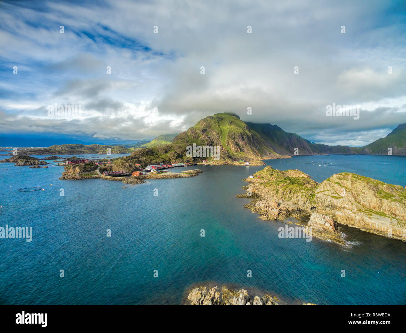 Mortsund lofoten islands norway hi-res stock photography and images - Alamy