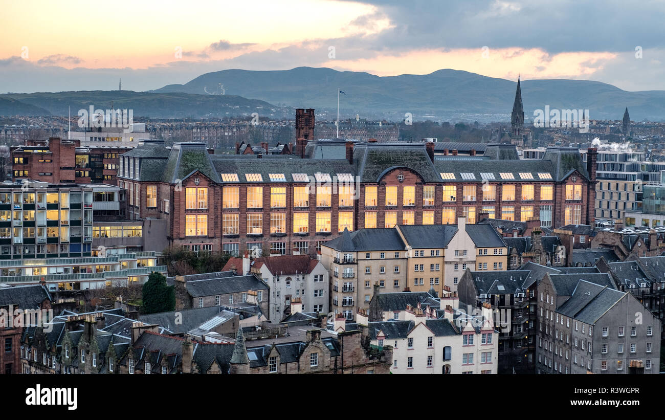 Edinburgh university buildings hi-res stock photography and images - Alamy