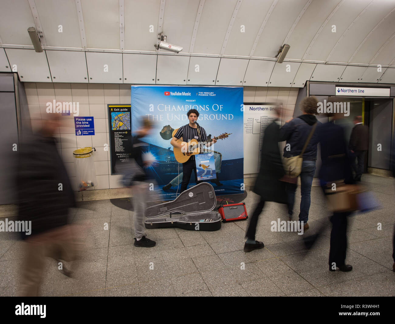 Busking london underground hi-res stock photography and images - Alamy