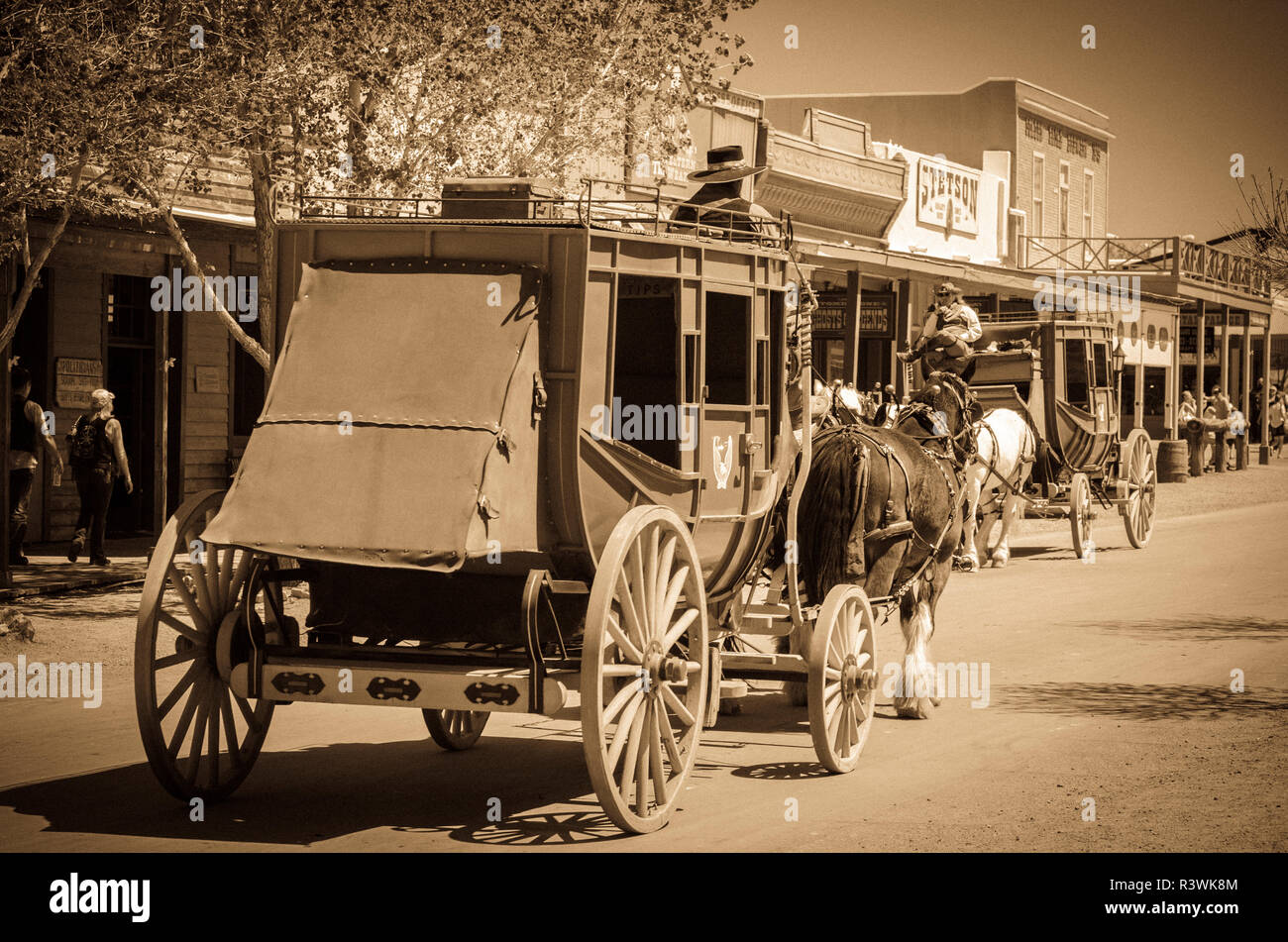 19th Century Horse Drawn Stagecoach Stock Photos & 19th Century Horse ...
