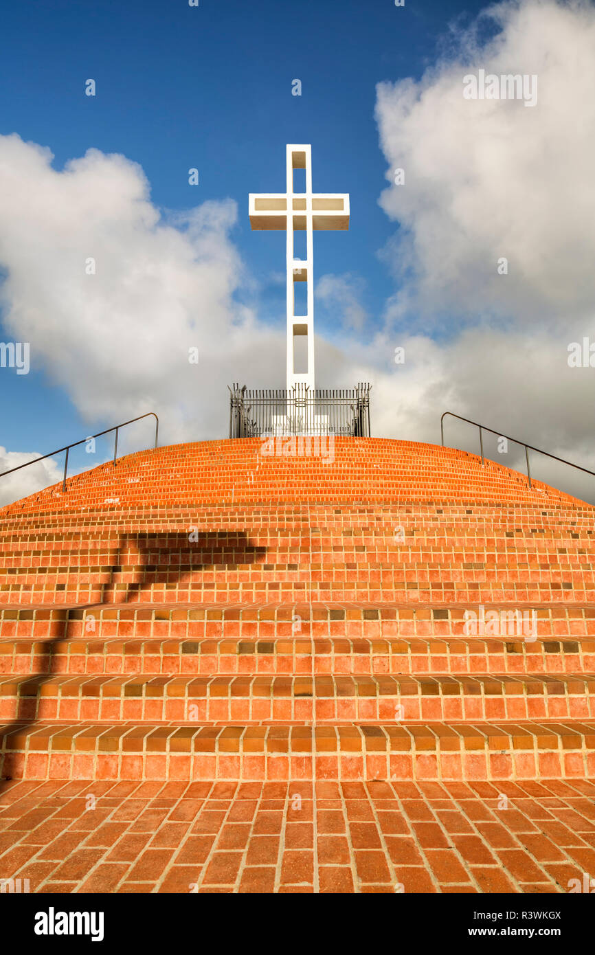 USA, California, La Jolla. The Cross at Mt. Soledad National Veterans ...