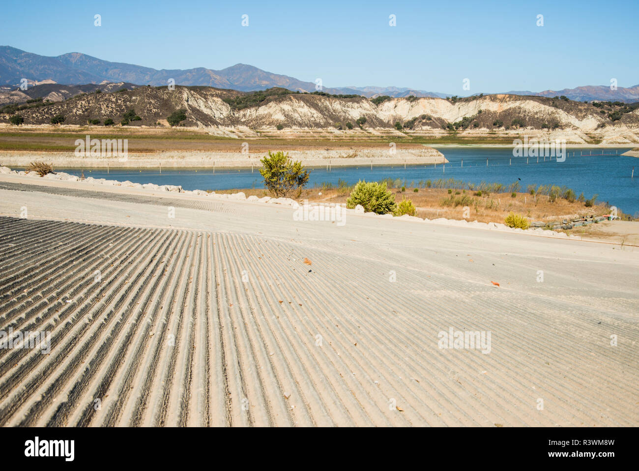 USA California. No Water No Life, California Drought Expedition 5. Lake ...