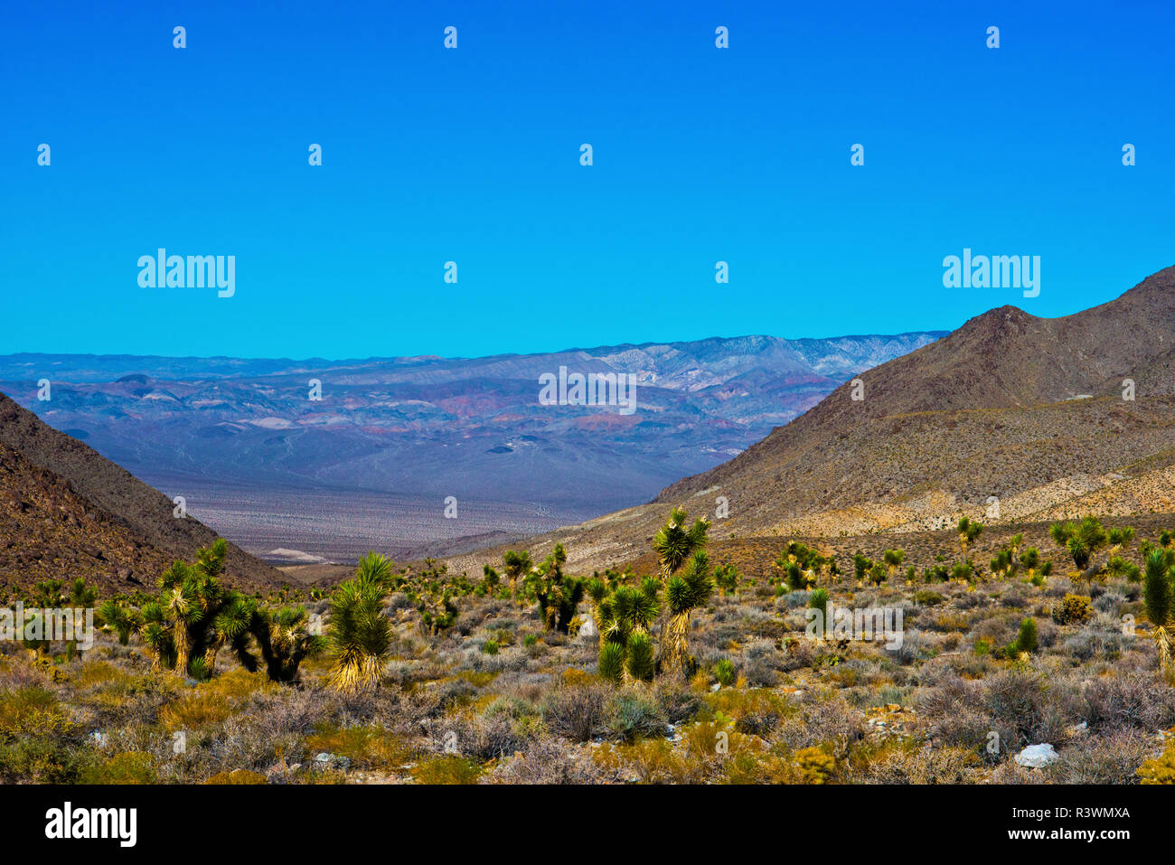 Along highway 168 hi-res stock photography and images - Alamy