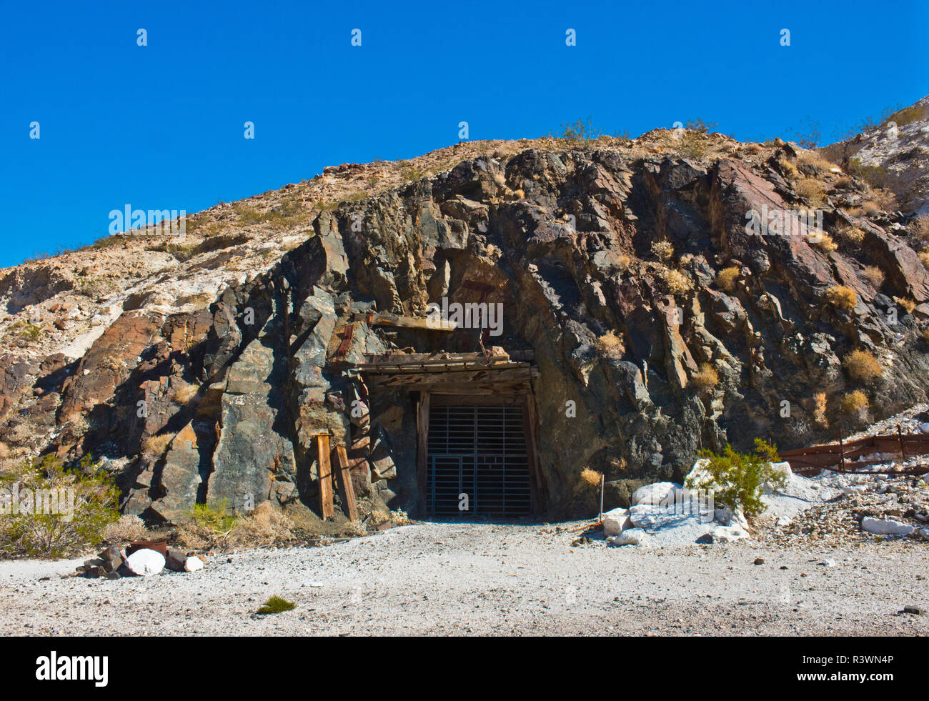 Talc mine hi-res stock photography and images - Alamy