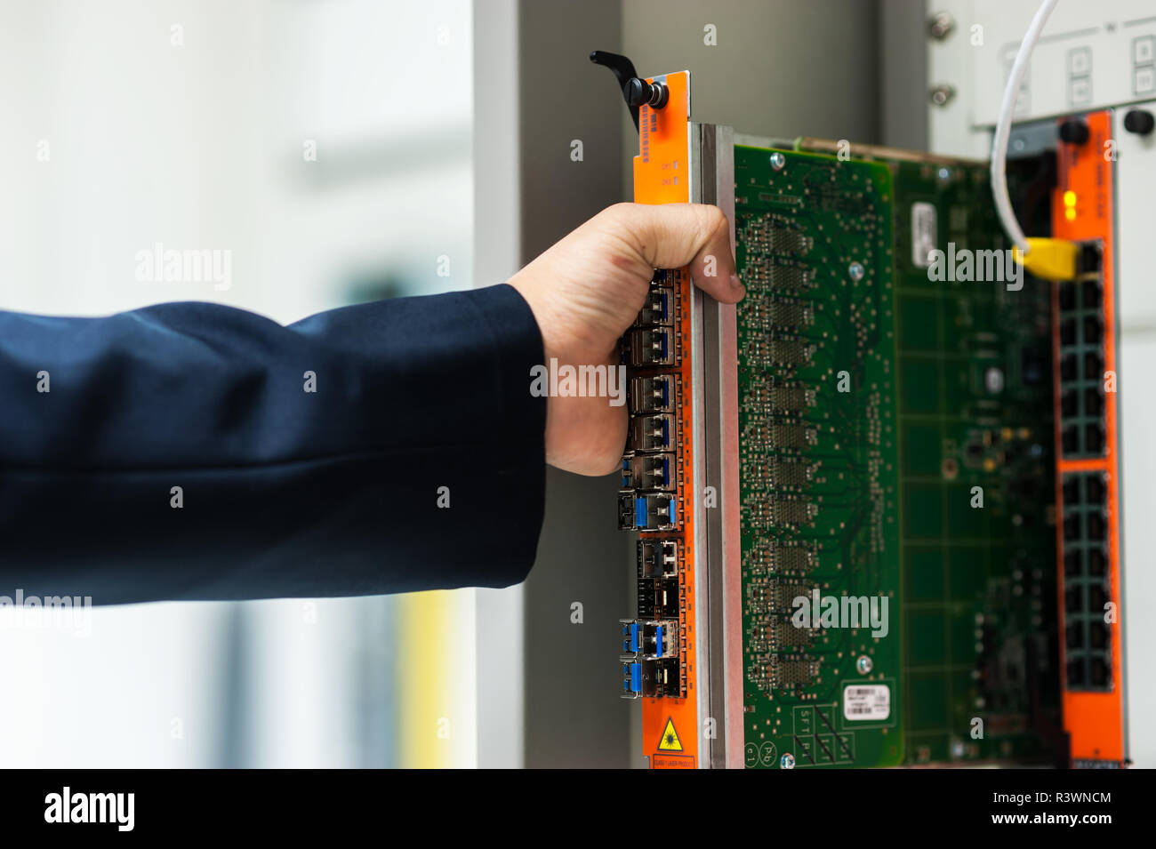 Network switch fix hi-res stock photography and images - Alamy