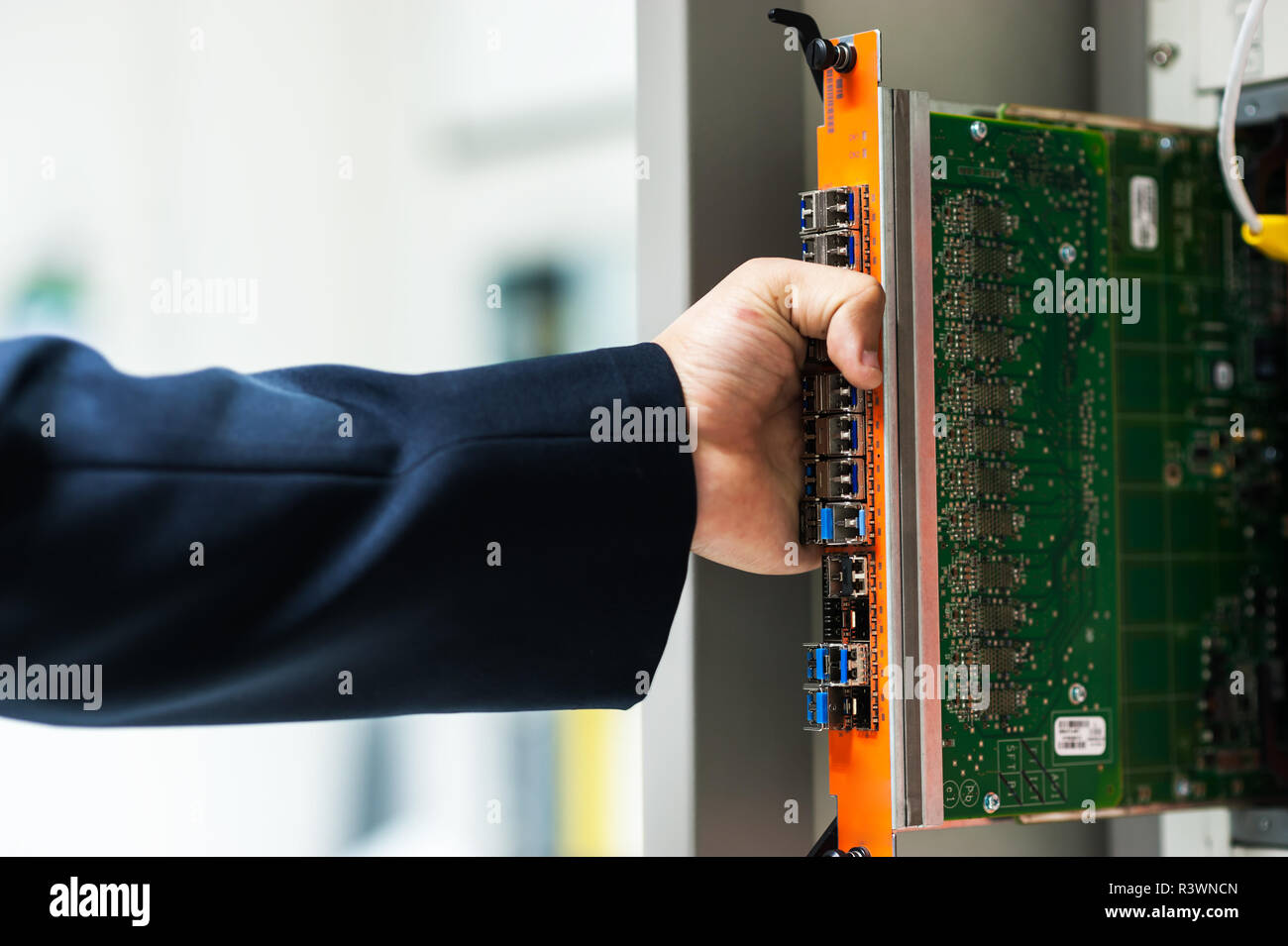 Network Switch Fix High Resolution Stock Photography and Images - Alamy