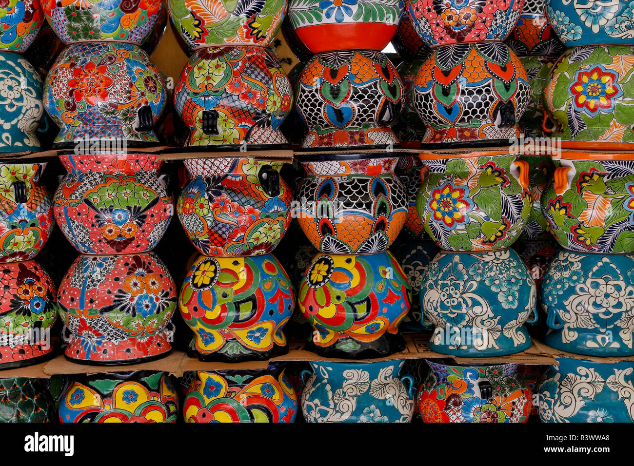 Mexican ceramic pottery on display. Central Mexico near San Miguel ...