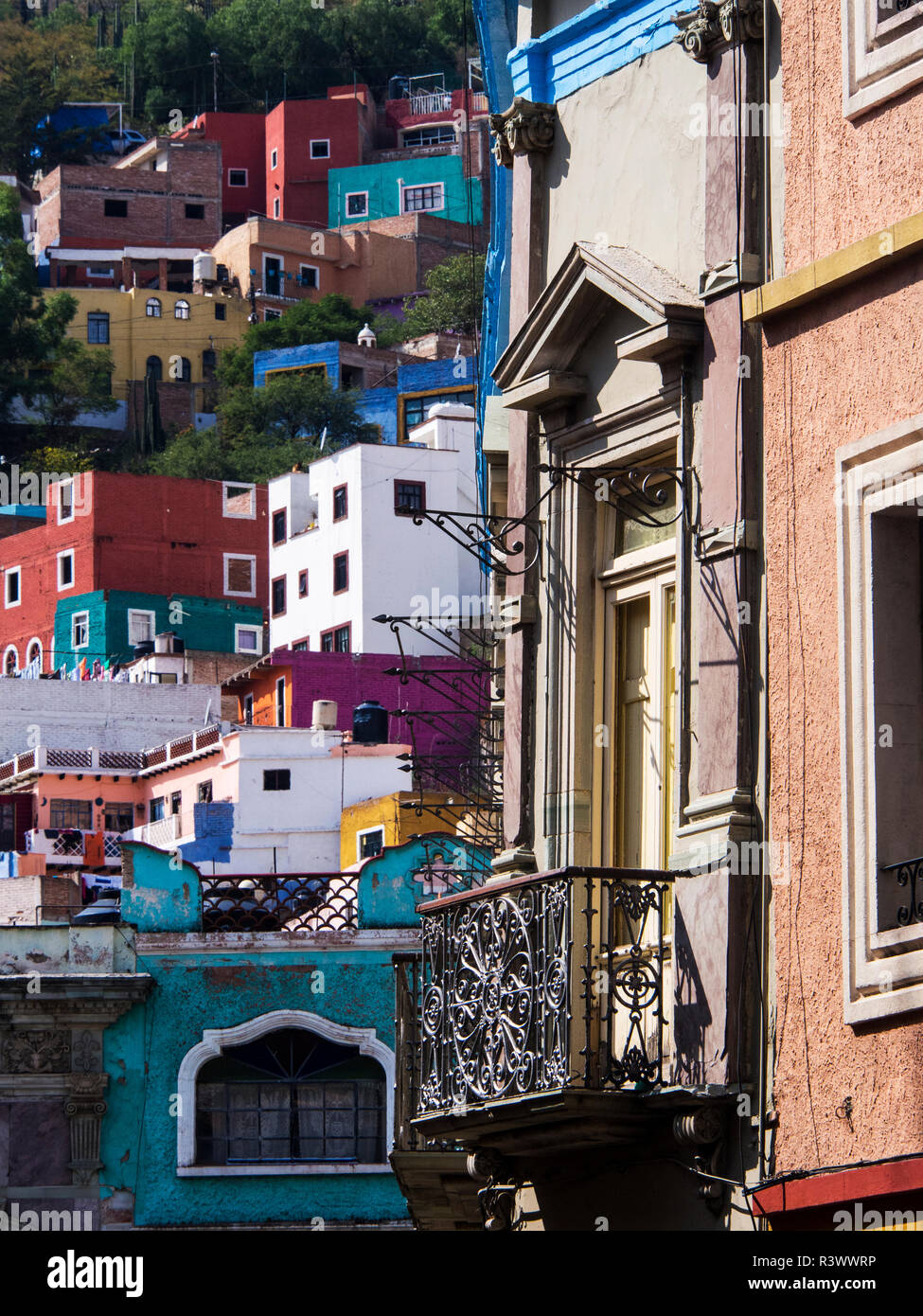 Mexico, Guanajuato, Colorful Back Alley Stock Photo - Alamy