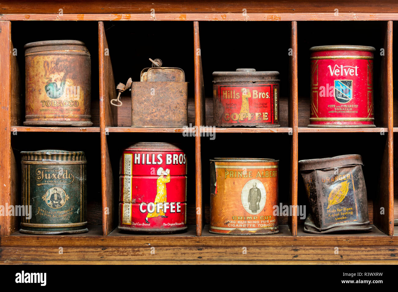 Old cans hi-res stock photography and images - Alamy