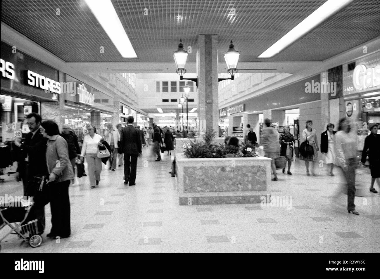 A photo taken Inside the Arnedale shopping centre in Eastbourne in1982 ...