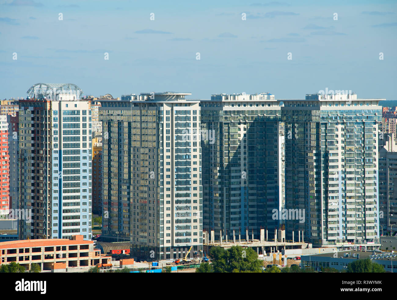 Kiev ukraine high rise apartment building hi-res stock photography and ...